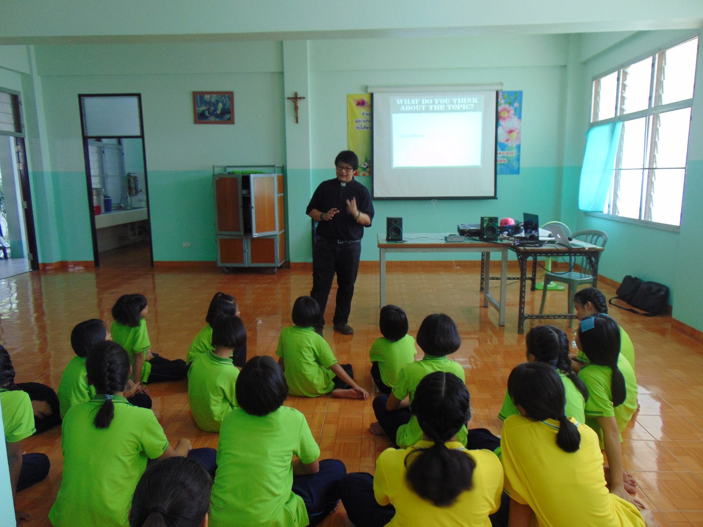 “ความศักดิ์สิทธิ์ เป็นของเธอด้วย” – FMA